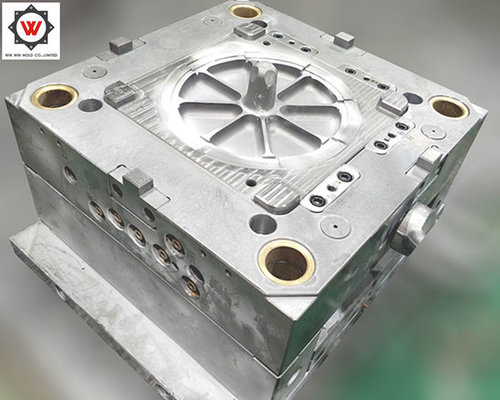 H13 Single Cavity Plastic Injection Mold Tooling With Pin Point Gate Tritan TX1001 FDA