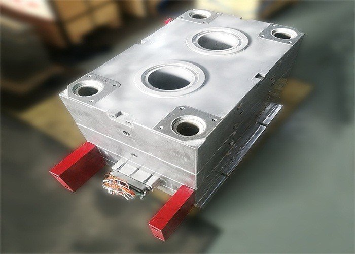 H13 Multi Cavity Mould Hot Valve Gate Injection Molding , Hot Runner Mold Plastic Parts