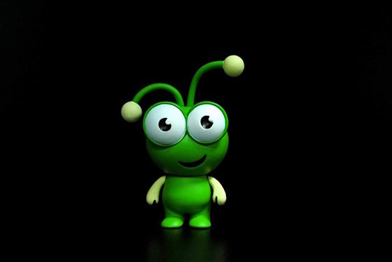 Cricket Insect Plastic Toy Figures Movable Arm With Two Big Eyes 6.5*7*2.4cm supplier