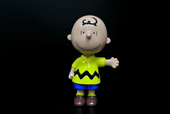 Various Size Charlie Brown Toy Figures , Small Toy Figures Yellow / Blue Color supplier