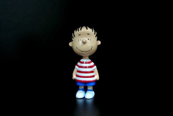 95 Degree PVC Plastic Toy Figures Linus Of Snoopy Friend For Promotion Gift supplier