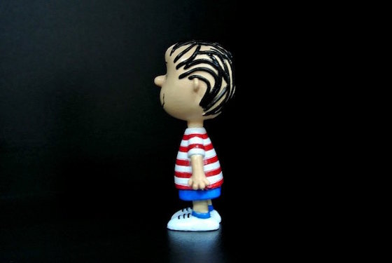 95 Degree PVC Plastic Toy Figures Linus Of Snoopy Friend For Promotion Gift supplier