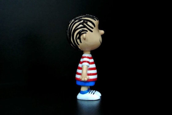 95 Degree PVC Plastic Toy Figures Linus Of Snoopy Friend For Promotion Gift supplier