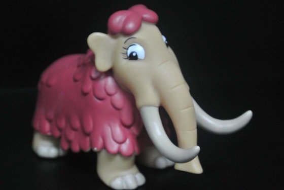 Mammoth Elephant Collectible Vinyl Toys With Long White Tooth 8*7*5cm supplier