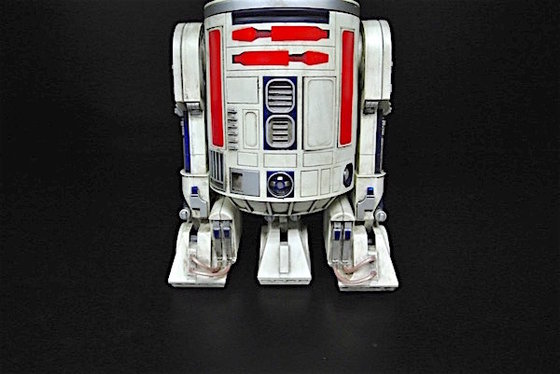 White Color Star Wars Robot Toy Movable For Collection High Realistic supplier