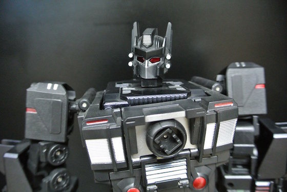9 Inch Transformer Robot Toy For Adult Collection Environmental Material supplier