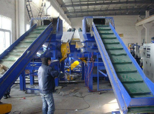 Deep Set Heavy Bearing Plastic Crusher Machine with 6pcs Rotary Flat Cutter