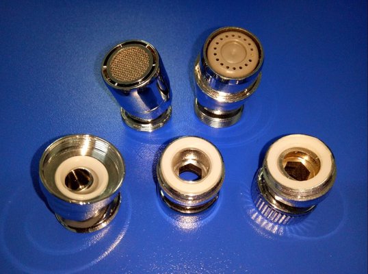 Water Saving Faucet Accessory , Plastic Kitchen Faucet Aerators Increasing Wetting Ability