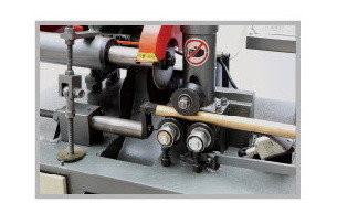 General Type Automaitc Metal Cutter Machine Brass / Aluminum  Extruded Sections