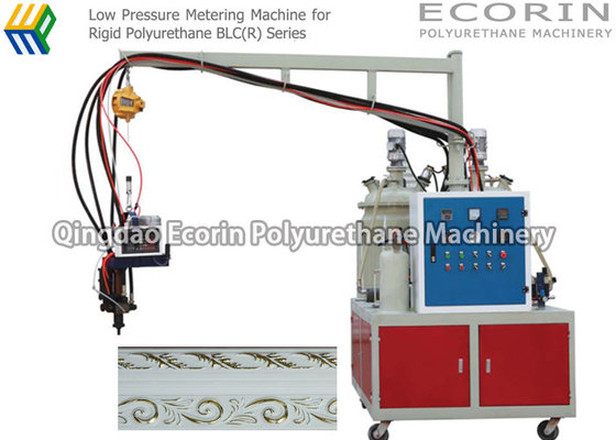 High Efficiency Polyurethane Moulding Machine For Hard Foam Ceiling Decoration