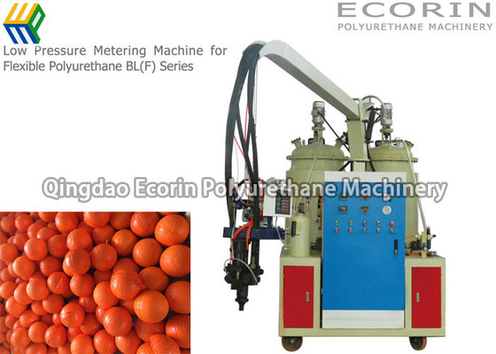 Soft Sports Ball Making Polyurethane Molding Machine With PU Foam Injection