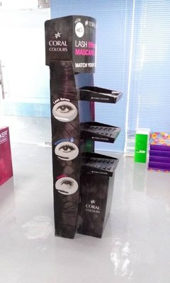 China Loreal Cosmetic Cardboard Product Display Point Of Sales Custom Cardboard Display Shelf supplier