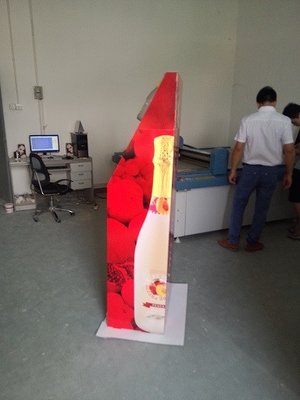 Red wine cardboard floor displays vodka pop display rack liquor retail pop shelf supplier