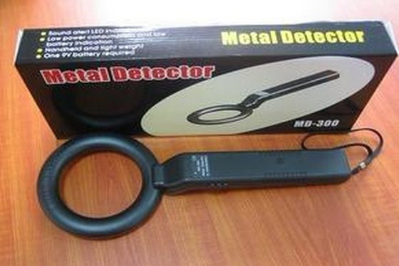 Security safeguard Hand Held Metal Detectors with sound and light , vibration alarm