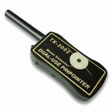 Hand held pinpointer metal detector with buzzer and LED light
