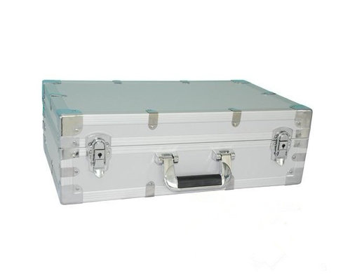 Diamond Long Range Detector using atomic oscillation frequency