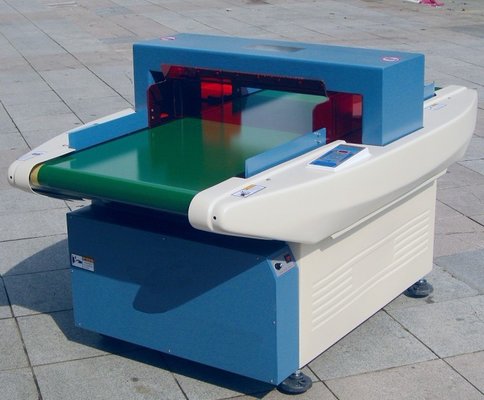 Auto conveying Industrial Metal Detector for broken needle and other ferrous metals