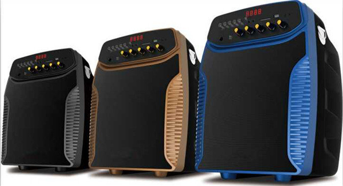 Portable Music Player Plastic Speaker Box With USB / SD / FM And Bluetooth Function