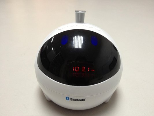 Portable Stereo Digital Bluetooth Stereo Speaker With Clip FM Radio
