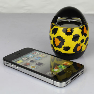 V3.0 EDR Rechargeable Bluetooth Speakers Round Shape In Orange