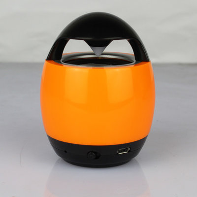 V3.0 EDR Wireless Portable Bluetooth Speakers Round Shape In Orange