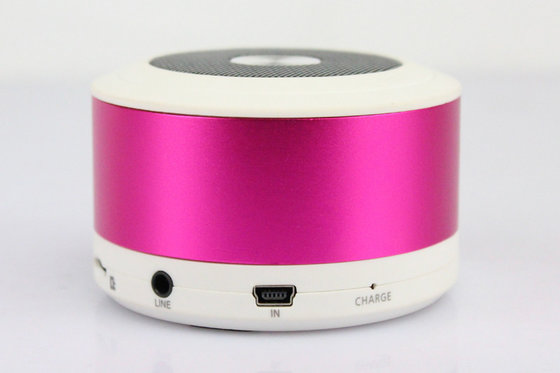 Cylindrical Wireless Portable Bluetooth Speakers For Cell Phones