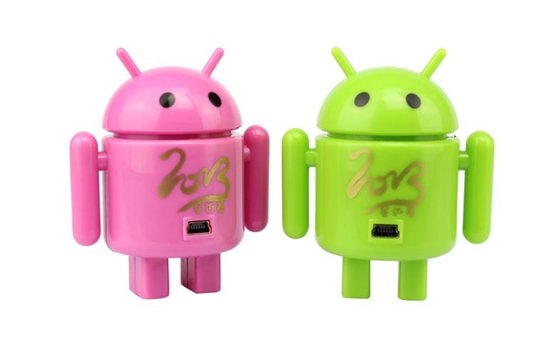 3 つの USB 港が付いている携帯用 USB のハブを着色して下さい