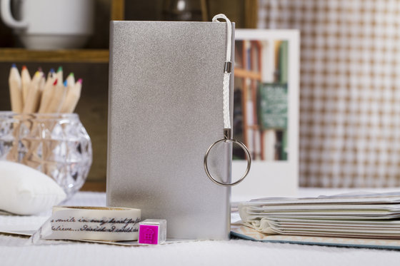 Portable metal Universal Power Bank Charger ultra thin rechargeable