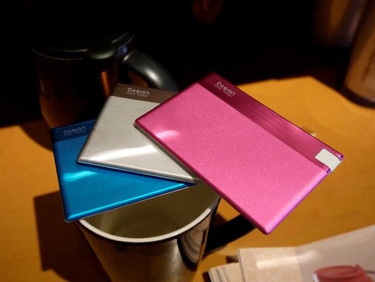 850mah Aluminium USB Super Slim Card Power Bank