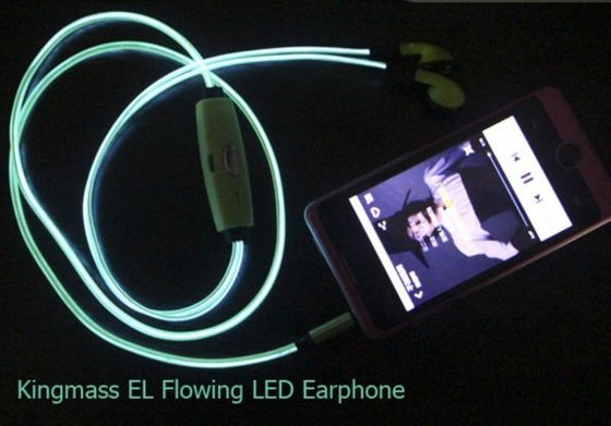 stereo Light Up Earbuds 3.5mm Audio Plug flashing with Music Rhythm
