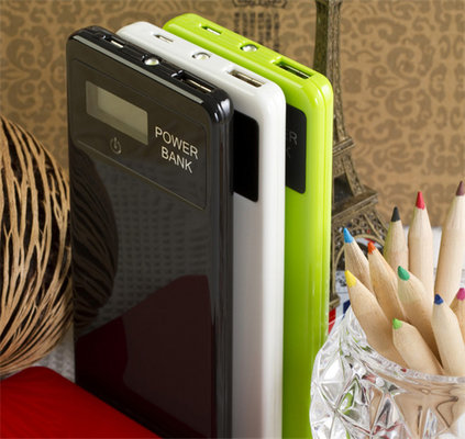 Potable smart phone power bank Polymer lithium – ion with Led screen