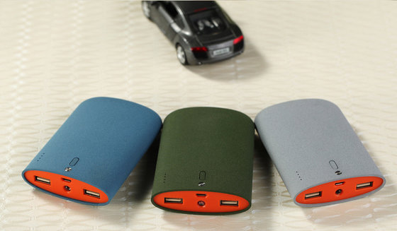 Colorful Portable Dual USB Power Bank universal for iphone , Samsung