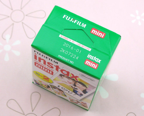 Universal Fujifilm Instax mini Instant Twin Pack White Film