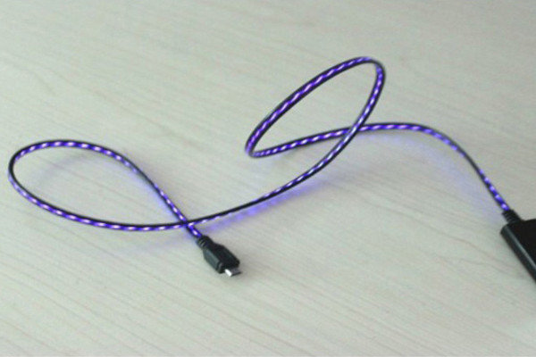 Glowing  LED Lightning Cable 