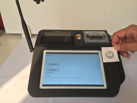 7 Inch Android NFC POS Terminal , Barcode Scanning NFC Credit Card Payment Systems