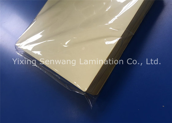 Licenses Sticky Back Laminating Film A4 Size Plastic Laminate Sheet Stain Resistant