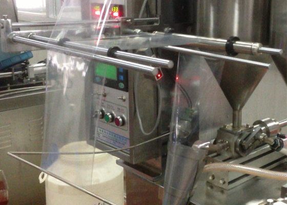Fully Automatic Sauce Packaging Machine , Mechanical Driving Sauce Pouch Packing Machine