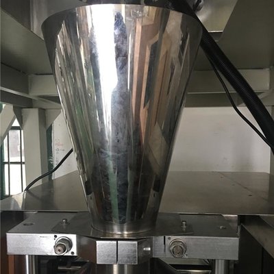 XY-A 10 Heads Snack Food Packaging Machine Quantitative Weighing For Granules