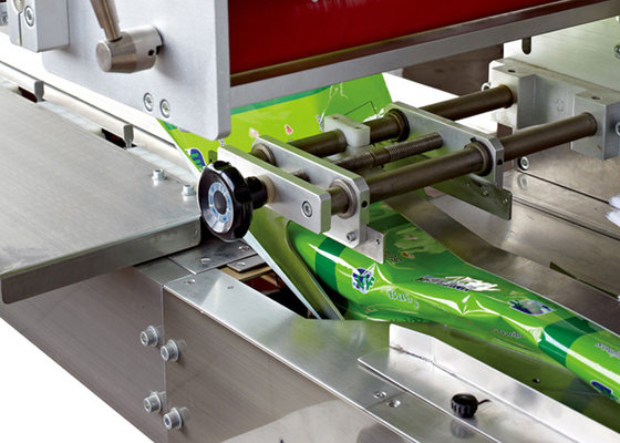 High Accuracy Pillow Packing Machine 30-220 Bags/min With PLC Control System