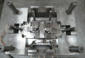 Single Process Plastic Auto Parts Mould for Automotive Bracket Parts