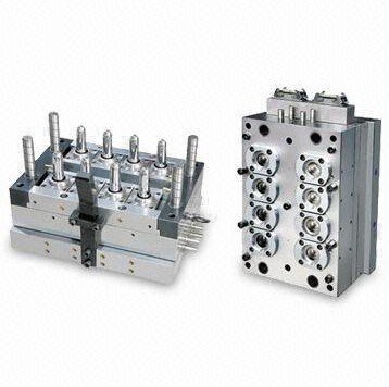 Hot Runner Custom Injection Mold For Home , NAK80 SKD11 Plastic Molding Tool