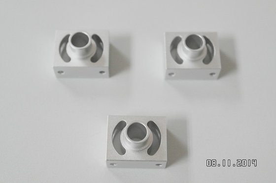 China Customized Precision CNC Machining Services , Auto / Aerospace Parts Manufacturing distributor