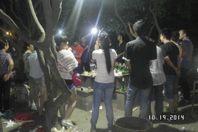 HongshengJi Young Team hold a BBQ party in October