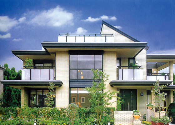 Customized Steel Frame Prefabricated Houses Easy Construction  Time And Labor Saving
