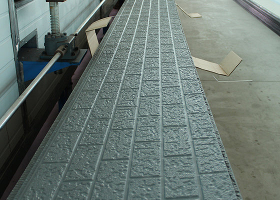 Los paneles de pared comerciales decorativos aherrumbrados del metal, los falsos paneles de piedra interiores