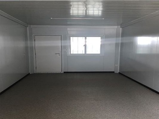 Limpie la casa prefabricada de alquiler ordenada de la casa del envase del apartamento con agua completa y la electricidad