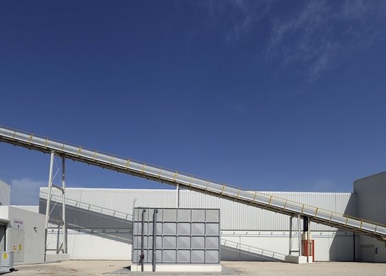 Irregular Shape Residential Workshop Buildings / Premade Steel Buildings Different Height