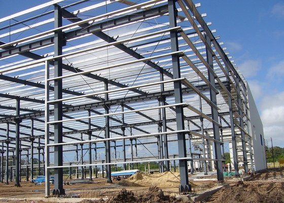 Prefabricated Portal Frame Space Metal Buildings / Prefab Metal Workshop Painted