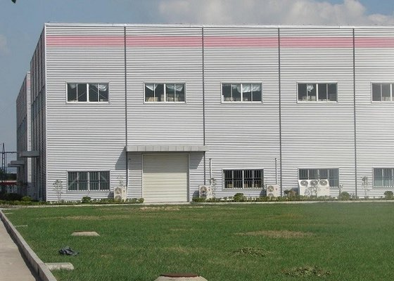 Large Metal Frame Workshop / Modular Steel Buildings With Parapet Wall