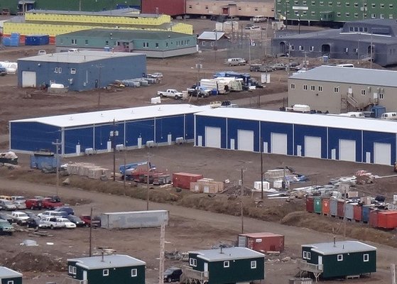 Prefabricated Light Metal Frame Storage Building With Roller Shutter Door
